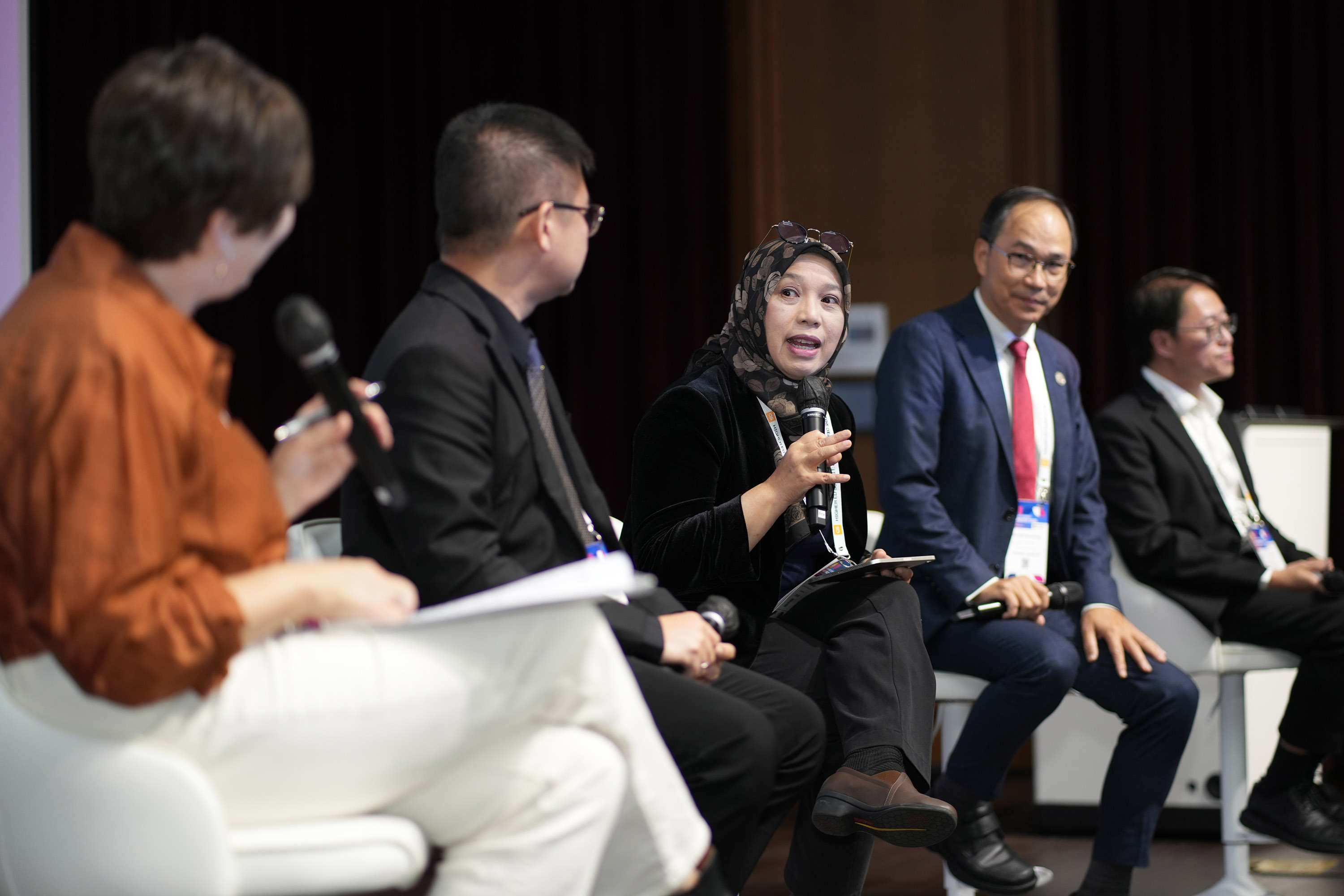 How to integrate AI in universities | QS